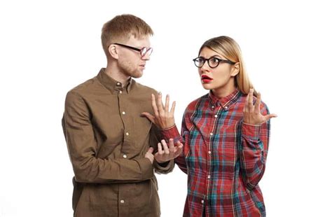14 Clear Signs Hes Playing Mind Games With You Moments With Jenny