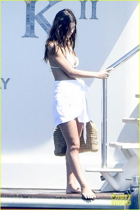 Leonardo Dicaprio And Girlfriend Camila Morrone Go For A Swim Together At