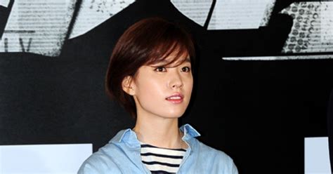 [md포토] 상큼한 패션의 한효주 더위 날리는 미소