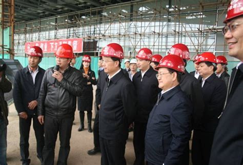 省委书记强卫、省长鹿心社莅临中国瑞林代建的南昌西客站南北广场项目视察 江西瑞林电气自动化有限公司