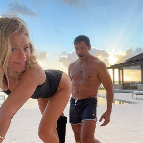 Kelly Ripa Addresses Daughter Lola Eloping And Posing For Sexy Photos