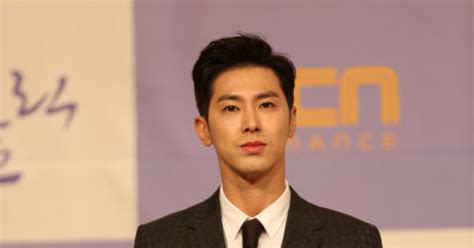 멜로홀릭 정윤호 순수하고 찌질한 내 모습 보여드릴 때 됐다