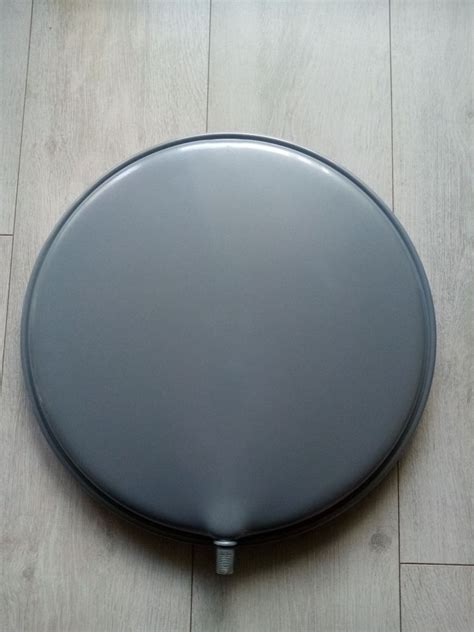 Разширителен съд за газов котел гр Ботевград • Olx Bg