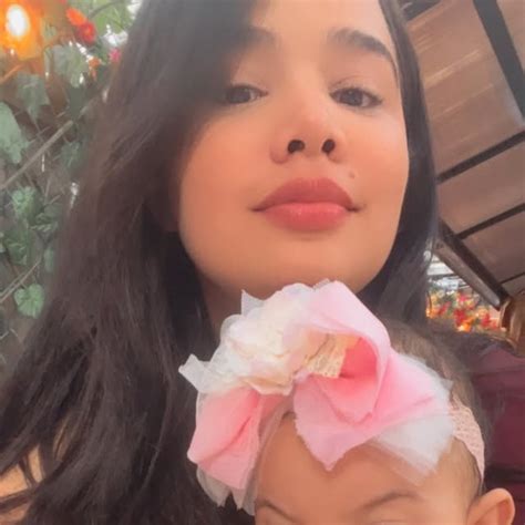 Lisbe Fernández Lisbefernandez • Threads Say More