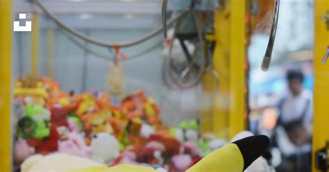 포켓몬 피카츄 봉제 장난감 클로 기계 사진 Unsplash의 무료 대만 이미지