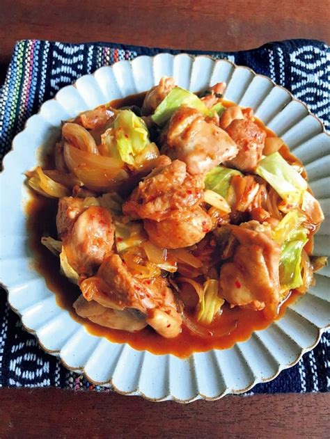甘辛味がやみつきに！鶏モモ肉のお手軽タッカルビ風 Esseonline（エッセ オンライン）