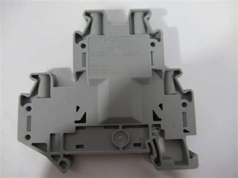 Phoenix Contact Uttb 4 3044814 Terminal Block Grey 300800v 30a Lot Of