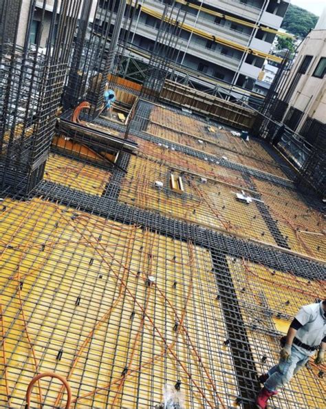 長崎市にてrcマンションのスラブ配管の施工｜長崎市で電気工事は株式会社t Works