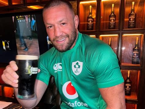 Cantora Expõe Nude De Estrela De Mma E O Acusa De Assédio Sexual E Ameaça