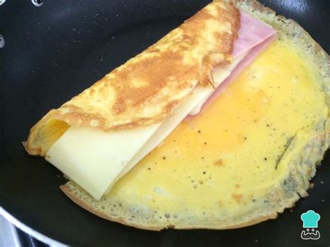 Tortilla Francesa De Jamón Y Queso Fácil
