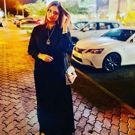 Hina Yaseen Hinaoman • Threads Say More