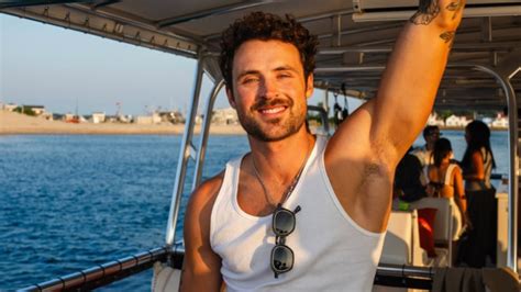 Quick Facts About Dylan Efron Age Girlfriend Career