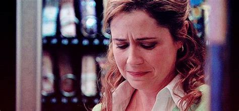 27 Of The Cutest Jim And Pam Moments From The Office Old Yearbooks Walk Fundraiser In This