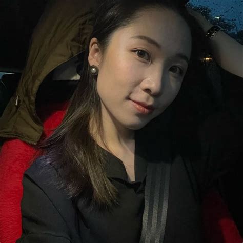 翊維 Yi Wei0318 • Threads Say More