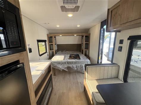 Tri City Rv Michigan Rv Dealer For Cherokee Grey Wolf Salem And Fsx