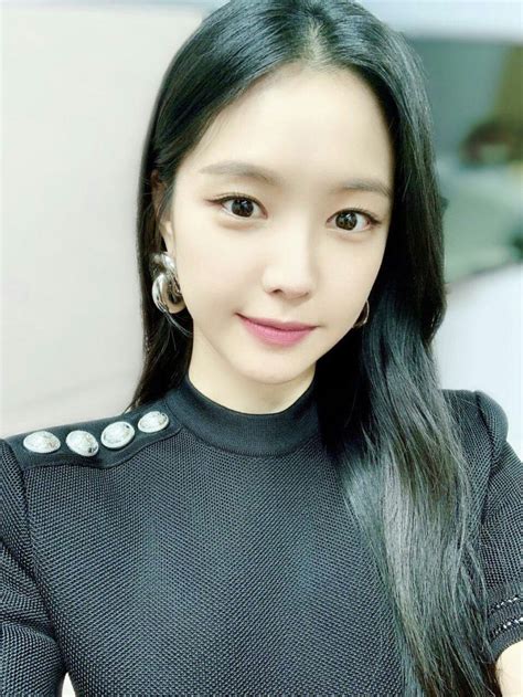 손나은 촬스의 이슈와 유머