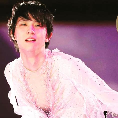 World春ちゃんから 一ヶ月経ちましたね🌸 ・ ・ 羽生結弦 Yuzuruhanyu 治療が順調でありますように 痛みから解放され