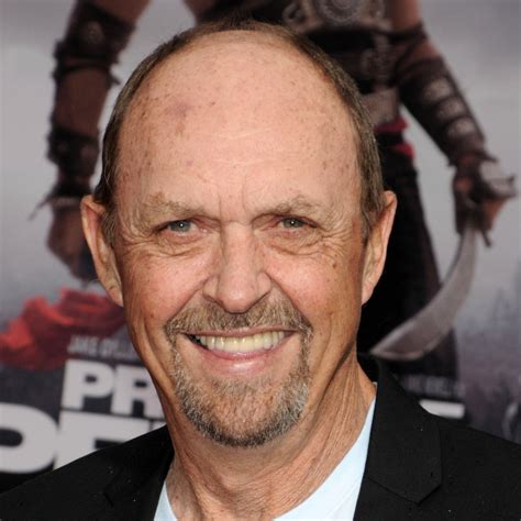 صدمة وفاة بطل سلسلة أفلام Beverly Hills Cop وشوشة