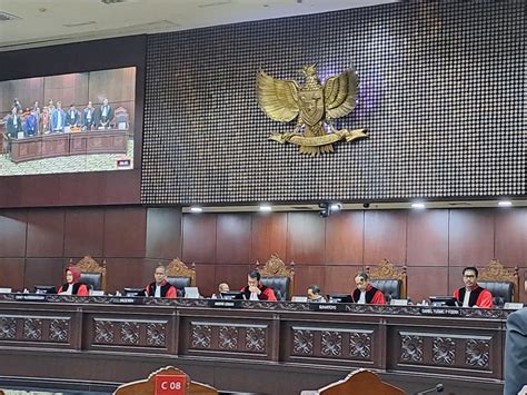 Mk Gelar Sidang Putusan Batas Usia Capres Cawapres 16 Oktober