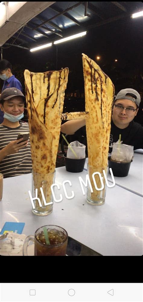 Mamak Stall In Kl Serves Cheese Iced Milo And Massive Roti Canai Klcc