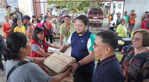 PIA Mga Apektado Ng Bagyong Egay Sa Bambang Tumanggap Ng Ayuda Mula Sa LGU
