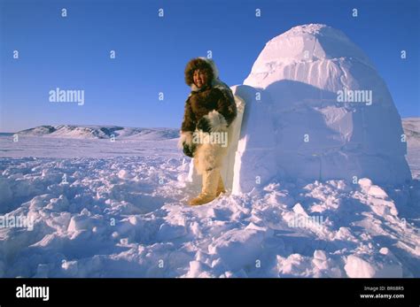 Inuit Igloos