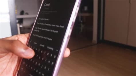 Using Notes Application Adding Heading — Stock Video © Ozairrao 533685026