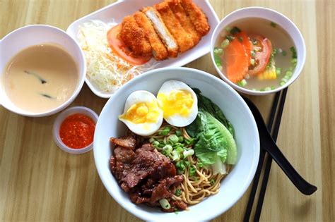 Grab These Wallet Friendly Handmade Noodle Bowls At Pj Section 14s Yap