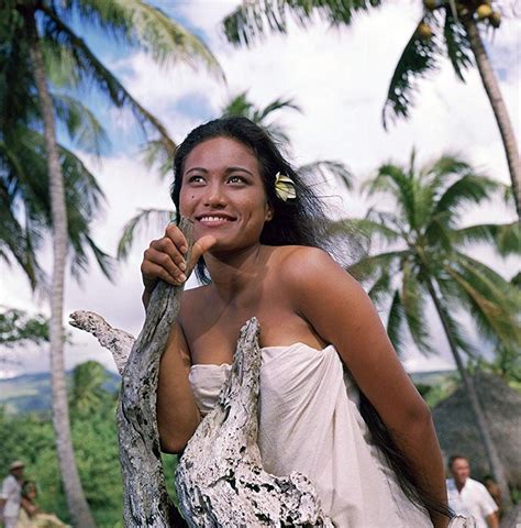 Mutiny On The Bounty 1962 Mutiny On The Bounty Actresses Mutiny