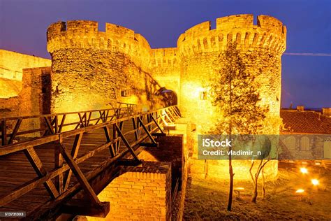 베오그라드 요새 및 Kalemegdan 공원 가을에 대한 스톡 사진 및 기타 이미지 가을 건축 게이트 Istock
