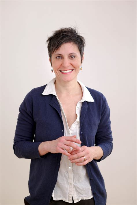 Marta Melucci Marta Melucci Esseremovimento