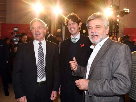 50 Fotos Políticos Empresarios Y Famosos En La Gran Cena Anual De La