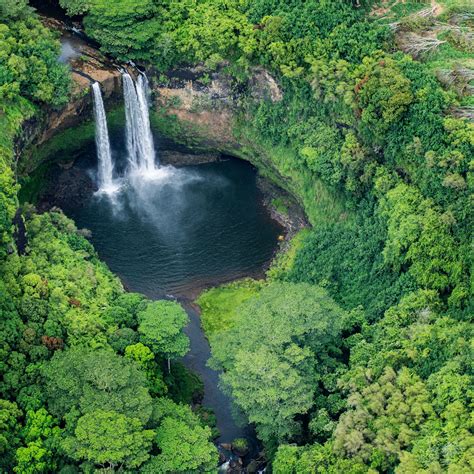 Wailua Falls A Majestic Waterfall In Kauai Hawaii Wailua Falls