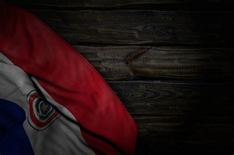 귀여운 어떤 행사 플래그 3d 일러스트 텍스트를위한 빈 공간이있는 오래된 나무에 큰 주름파라과이 플래그의 어두운 그림 0명에 대한 스톡 사진 및 기타 이미지 Istock