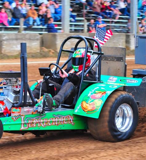 Truck And Tractor Pulling An Exciting Night Of Itpa Illinois Tractor