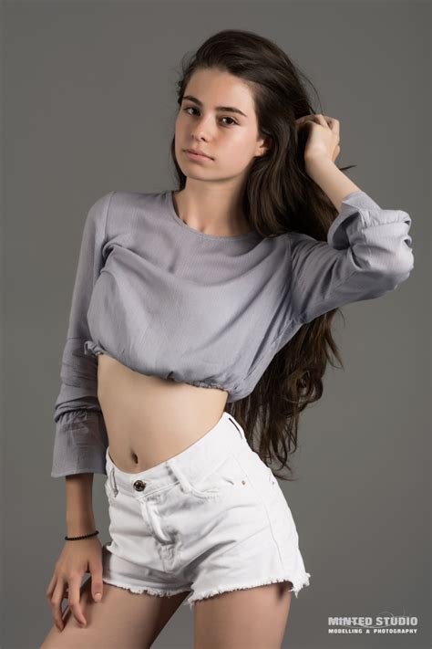 Izabela Model Minted Models