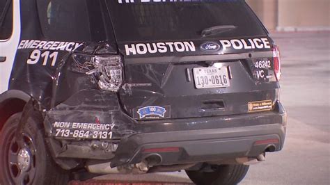 Witness Helps Police Find Suspected Dwi Driver Who Crashed Into Hpd Car