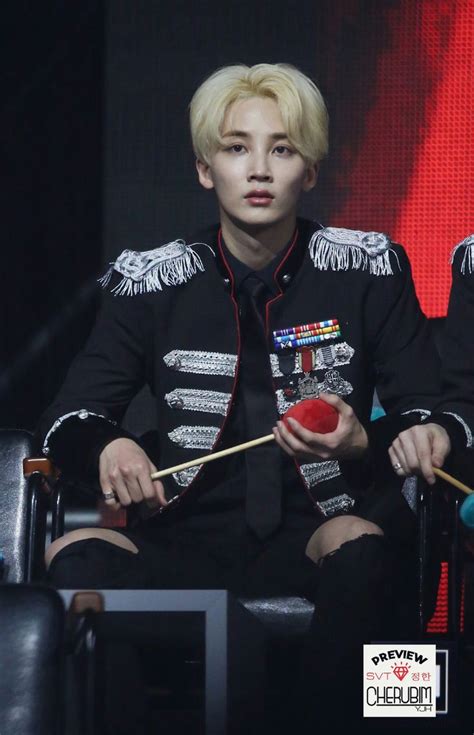 190106 Jeonghan 33rd Golden Disc Awards Jeonghan Seventeen