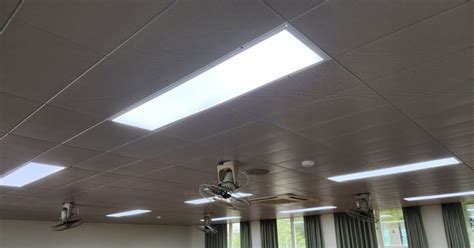 학교 천장 부실공사 빨간불 산업표준화법 Ks인증 자재사용 준수되고 있나”