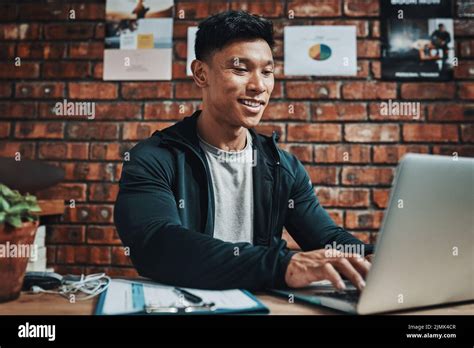 More And More People Are Signing Up For The Gym Online A Handsome