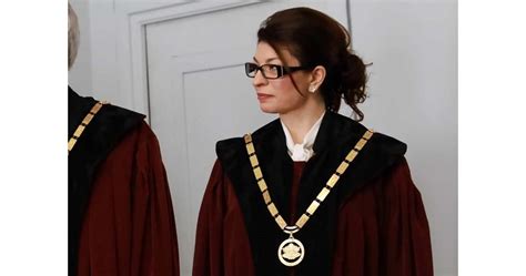 Първото дело на Десислава Атанасова като конституционен съдия е по
