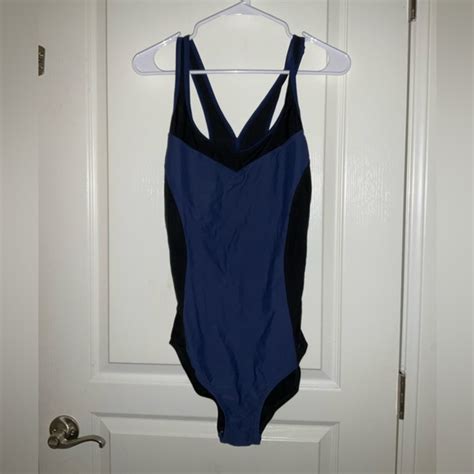 Speedo Swim Speedo Keyhole Colorblock One Piece Swimsuit Poshmark