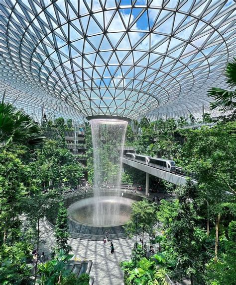 Singapores Changi Claims Its Throne As The World S Best Airport