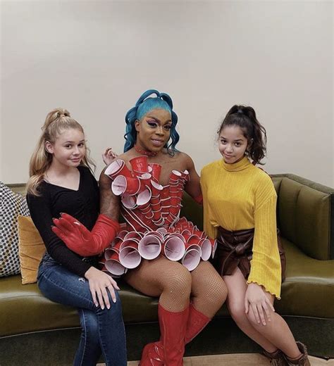 Ruby Rose Turner Ruth Righi Ruby Rose Sisters Photoshoot Poses