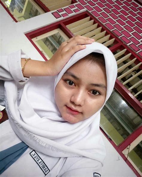 School Uniform Girls School Girl High School Hijab Teen Muslim Girls Cari Covergirl Official