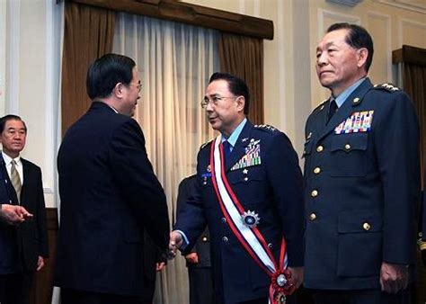 總統主持李天羽、霍守業及金乃傑等三位將官晉任暨授勳典禮 總統府新聞 新聞與活動｜中華民國總統府