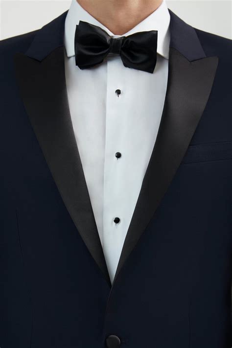 Peak Lapel Tuxedo Wedding Party