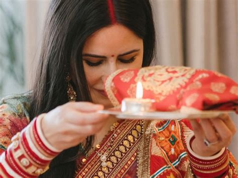 Karwa Chauth 2022 Bollywood Celebrates The Hindu Festival