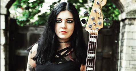 Mercyful Fate Apresenta Sua Nova Baixista Becky Baldwin Rock Notícias