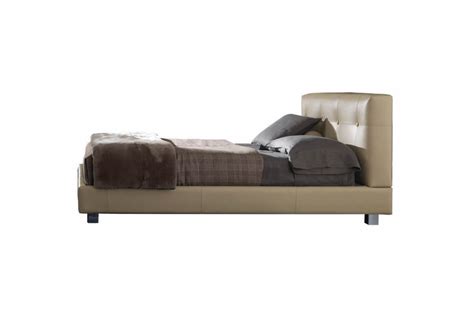 Master Bed Beds Wearing Bed En 0 2 965 Html